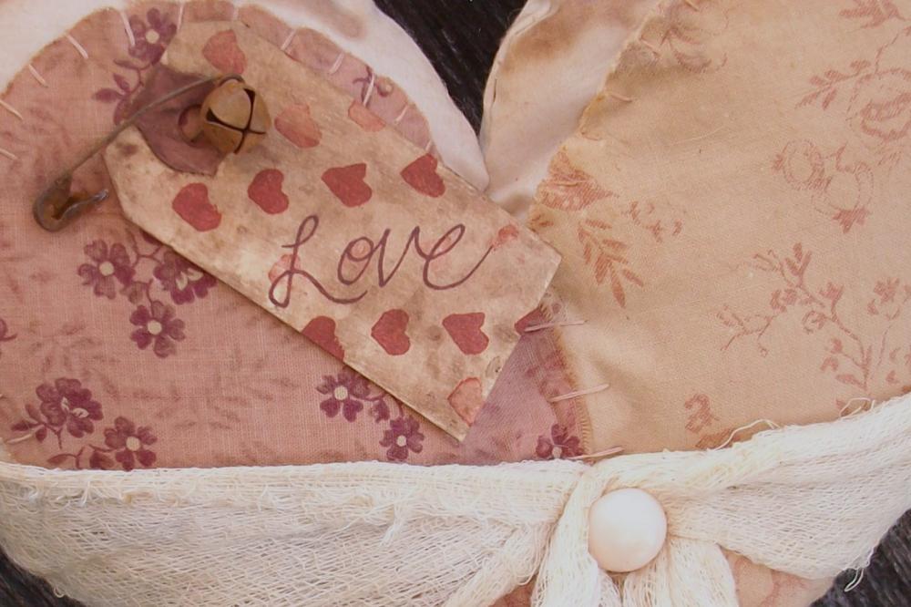Primitive Romantic Heart Pillow Or Cushion- Pink Fabric Appliques And ...