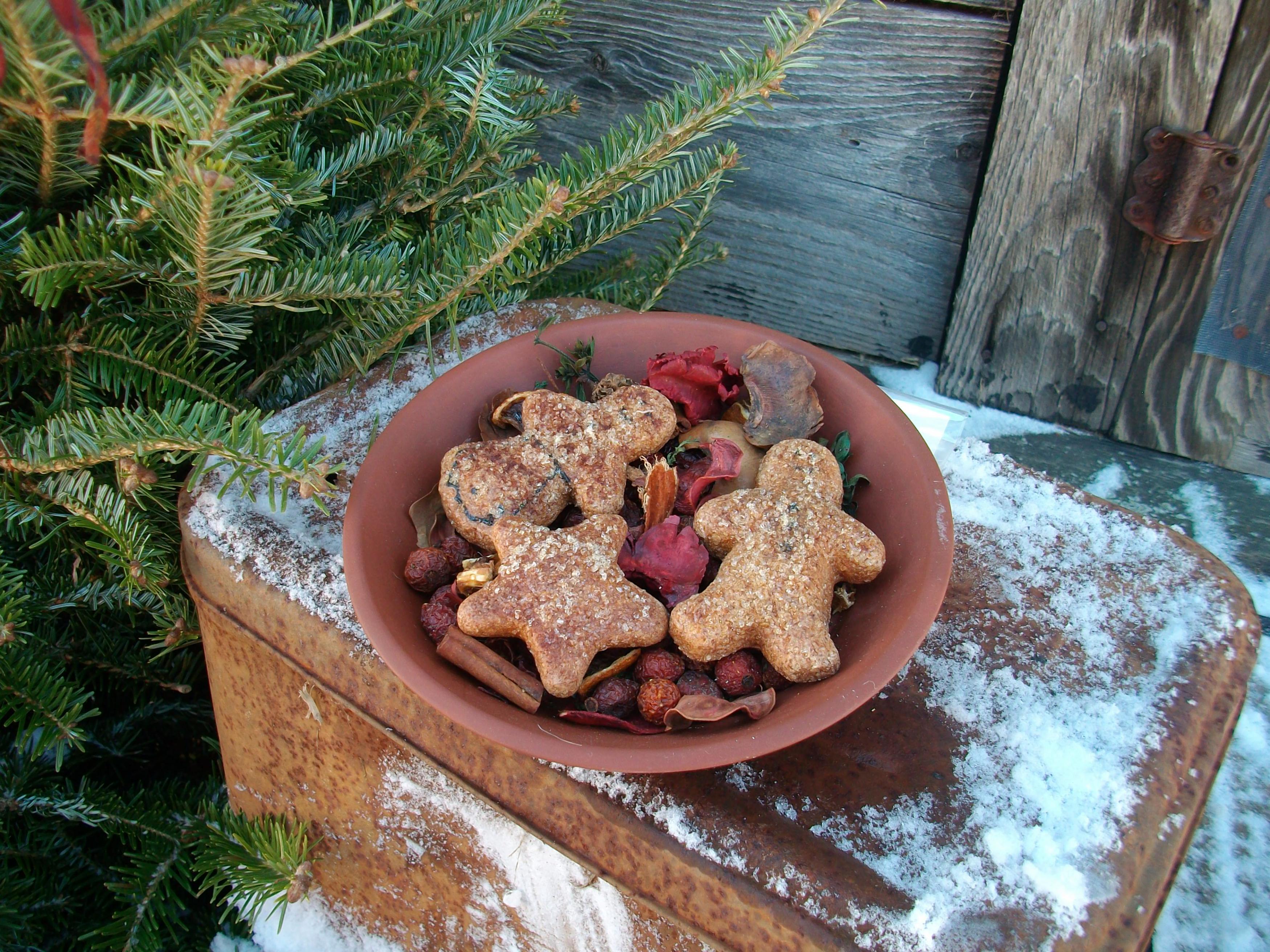 Gingerbread Man, Girl, And Star Dough Ornament Bowl Fillers on Luulla